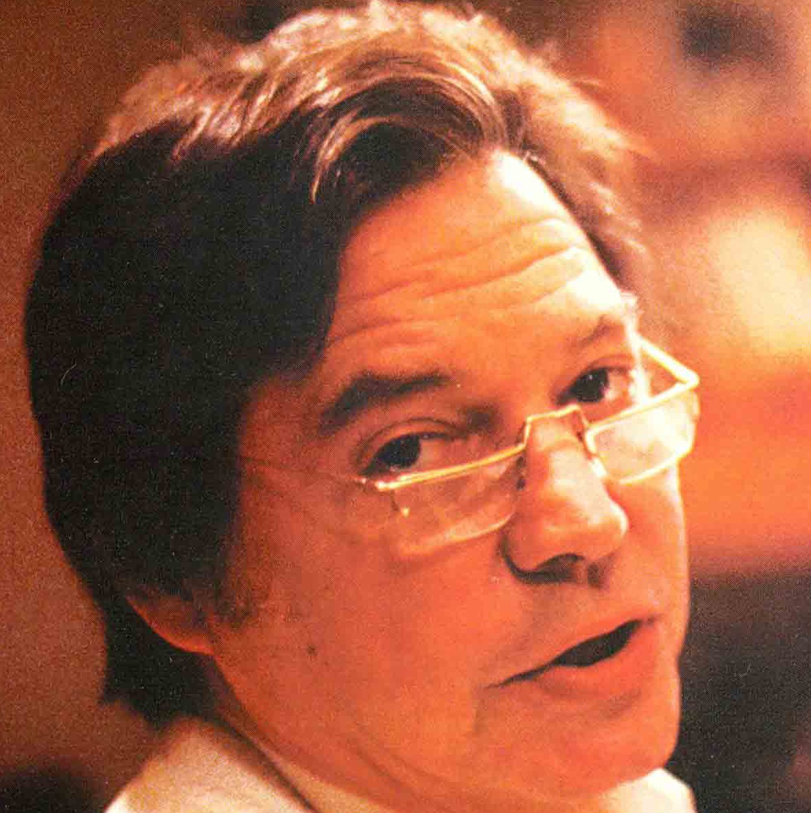 Tom Jobim: Esta cidade é um lugar paradisíaco, com essas montanhas ...